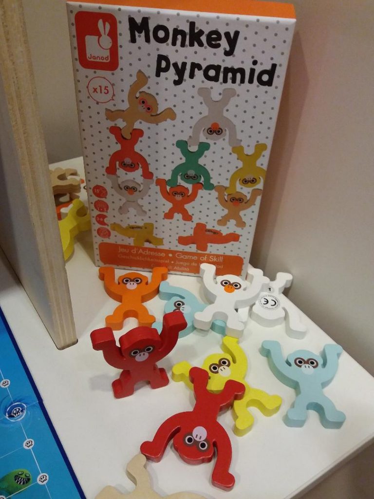 monkey pyramid – Plateau Marmots